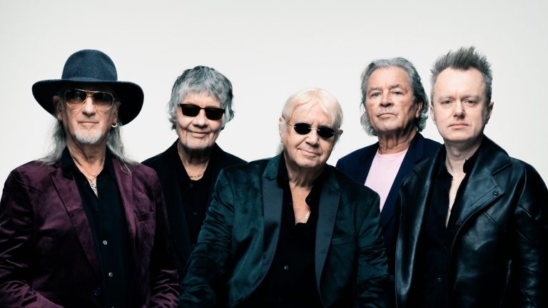 =1 out now – Deep Purple